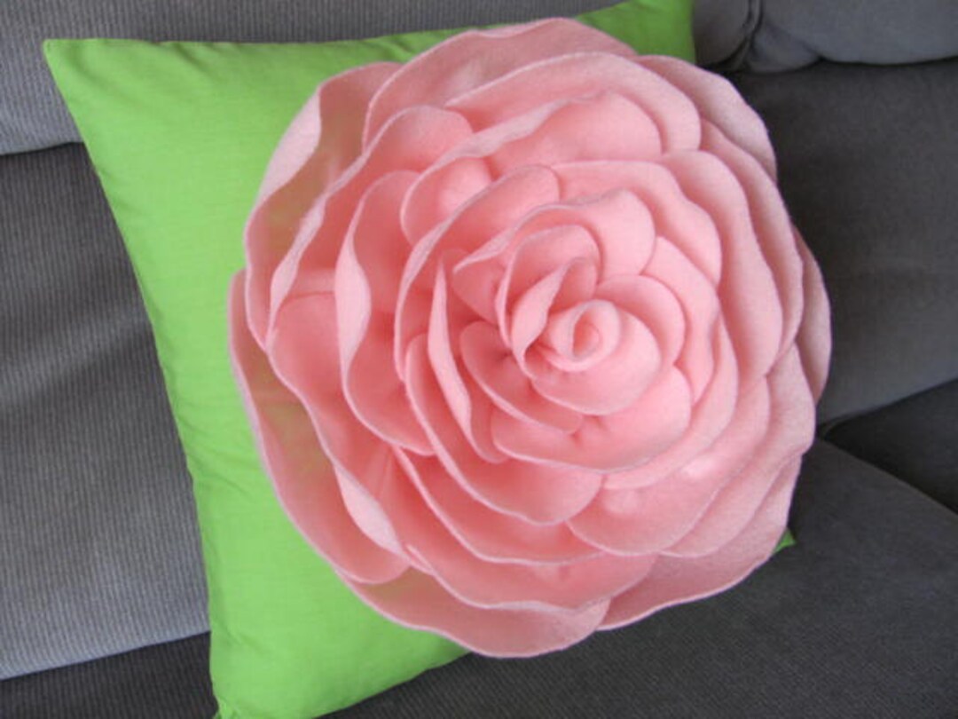 Suzannah Rose Flower Pillow Pattern Felt Rose Pattern Felt Flower ...