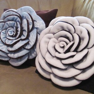 Decorative Pillow VICTORIA ROSE Flower Pattern Flower Pillow Pattern ...