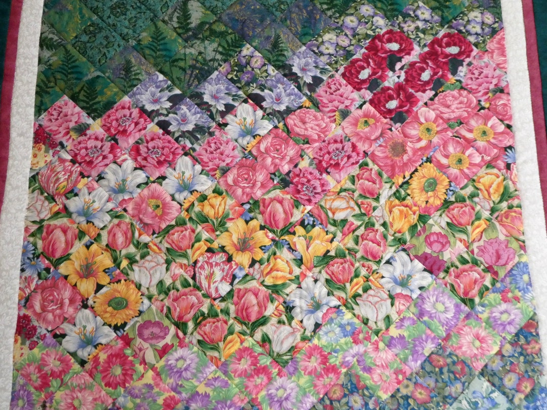 Flower Garden by Anne Pfingstag Clark 1999 30"x29" Fussy Cut Wall Quilt ...