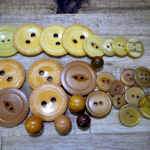 29 Vintage Bakelite Buttons, Golden Mustard Yellow, Sewing Supplies - Etsy