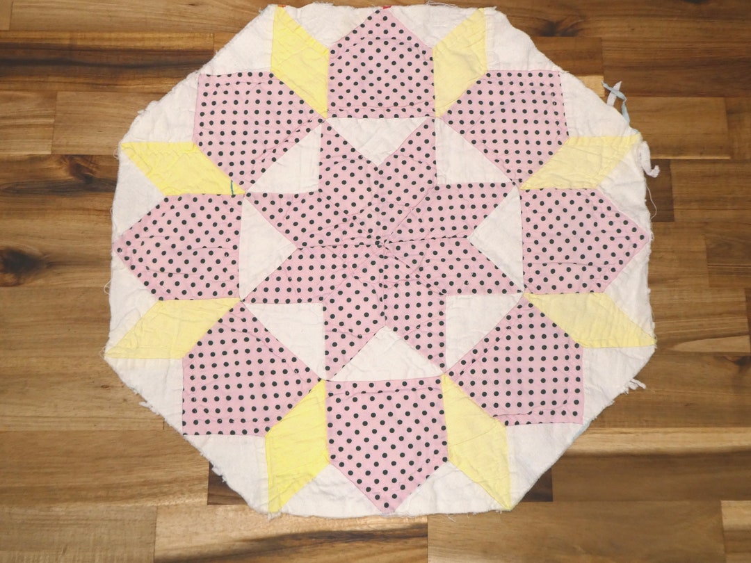 8pt Star Quilt Block Old a Bit Faded Pink With Black Polka Dots White ...