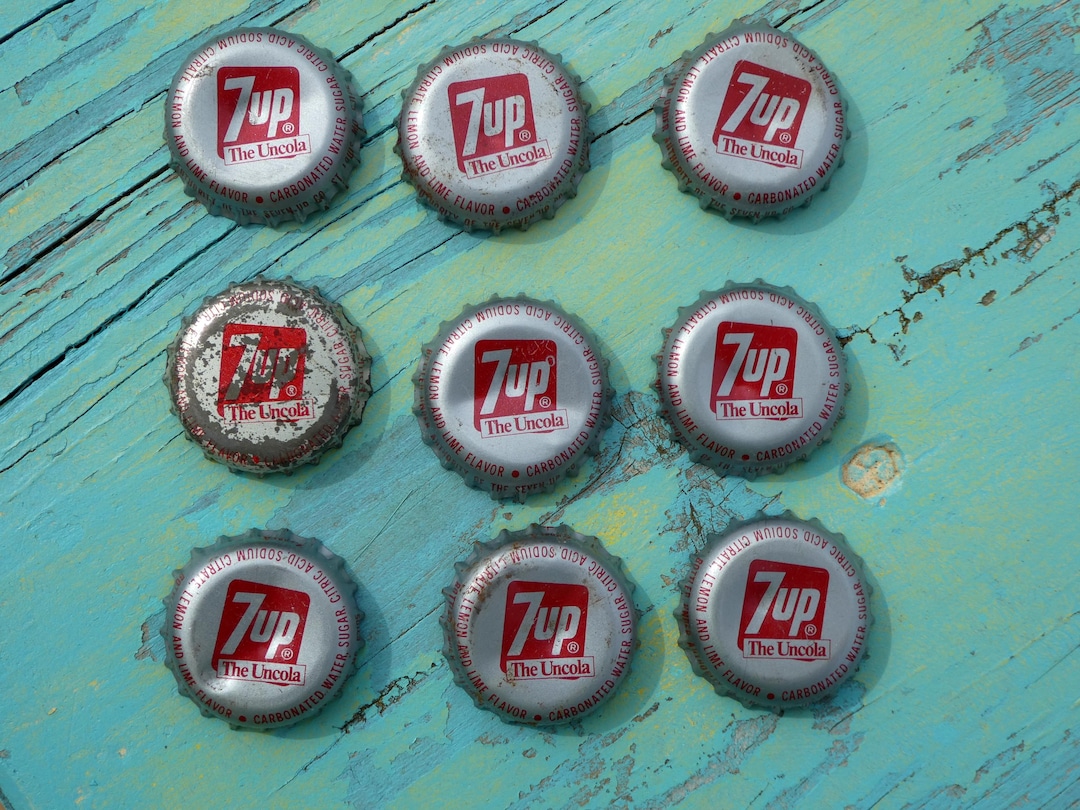 9 Vintage 7 up Bottle Caps 1970s Used Dented Scratched for Crafting #5 ...