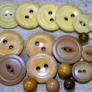29 Golden Mustard Vintage Bakelite Celuloid Buttons, 29 Gold Yellow Old ...