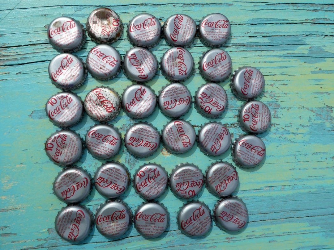 33 Vintage Coca-cola Bottle Caps Used Dented Scratched for Crafting No ...