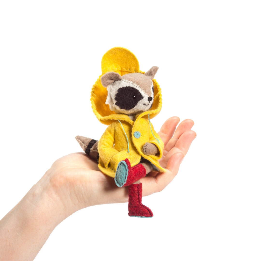 Rilla Raccoon Kit, Felt Animal Craft Kit - Stuffed Raccoon Sewing Kit ...