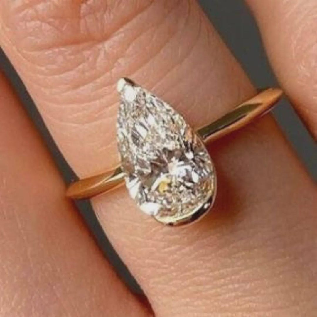Unique Bezel Setting Pear Cut Moissanite Engagement Ring 2 CT Pear Cut ...