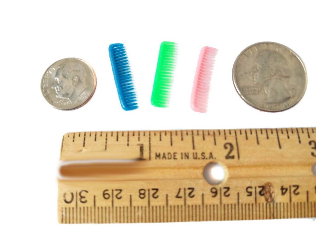 Miniature Comb Plastic Blue Pink Doll Comb Mini Tiny Comb Miniature 1: ...