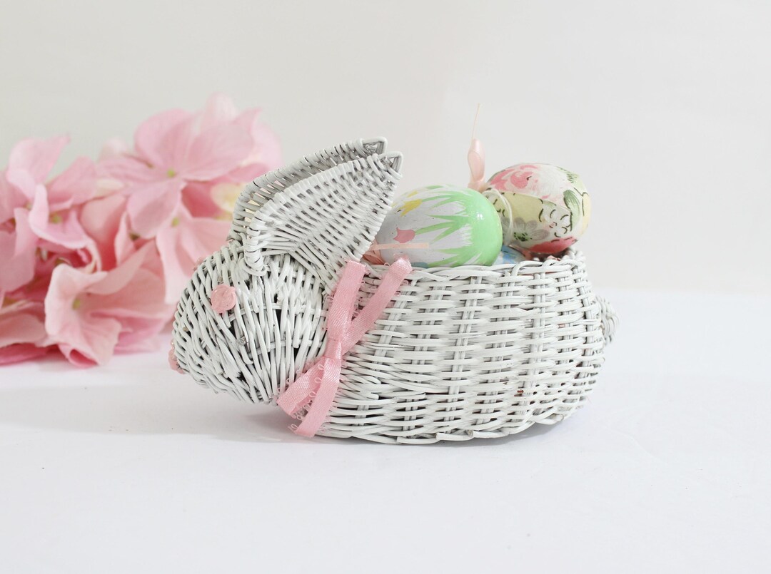 Vintage Wicker Rabbit Basket With 4 Easter Eggs to Hang, Easter ...