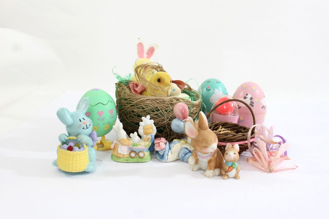 Vintage Avon Easter Decorations 17 Pc Lot-bunnies, Eggs, Specialty Eggs ...