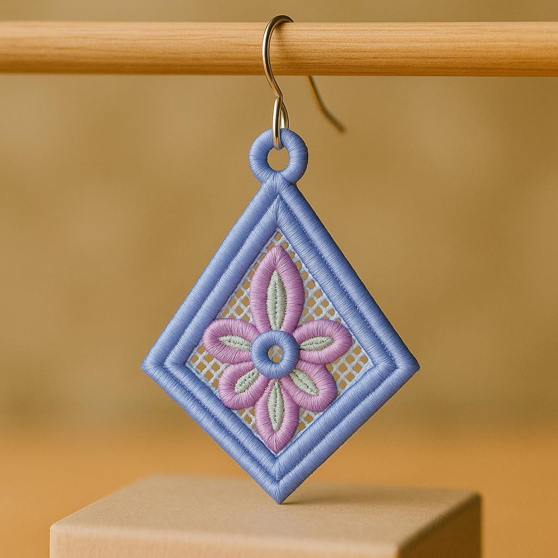 FSL Embroidery Earring. Free Standing Lace. Diamond Shape Floral ...