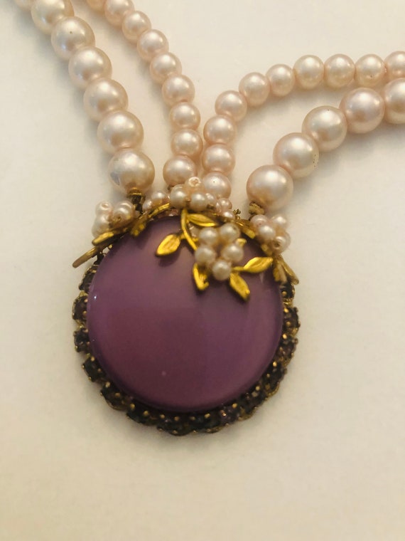 Vintage Lucite Flower Necklace Gem