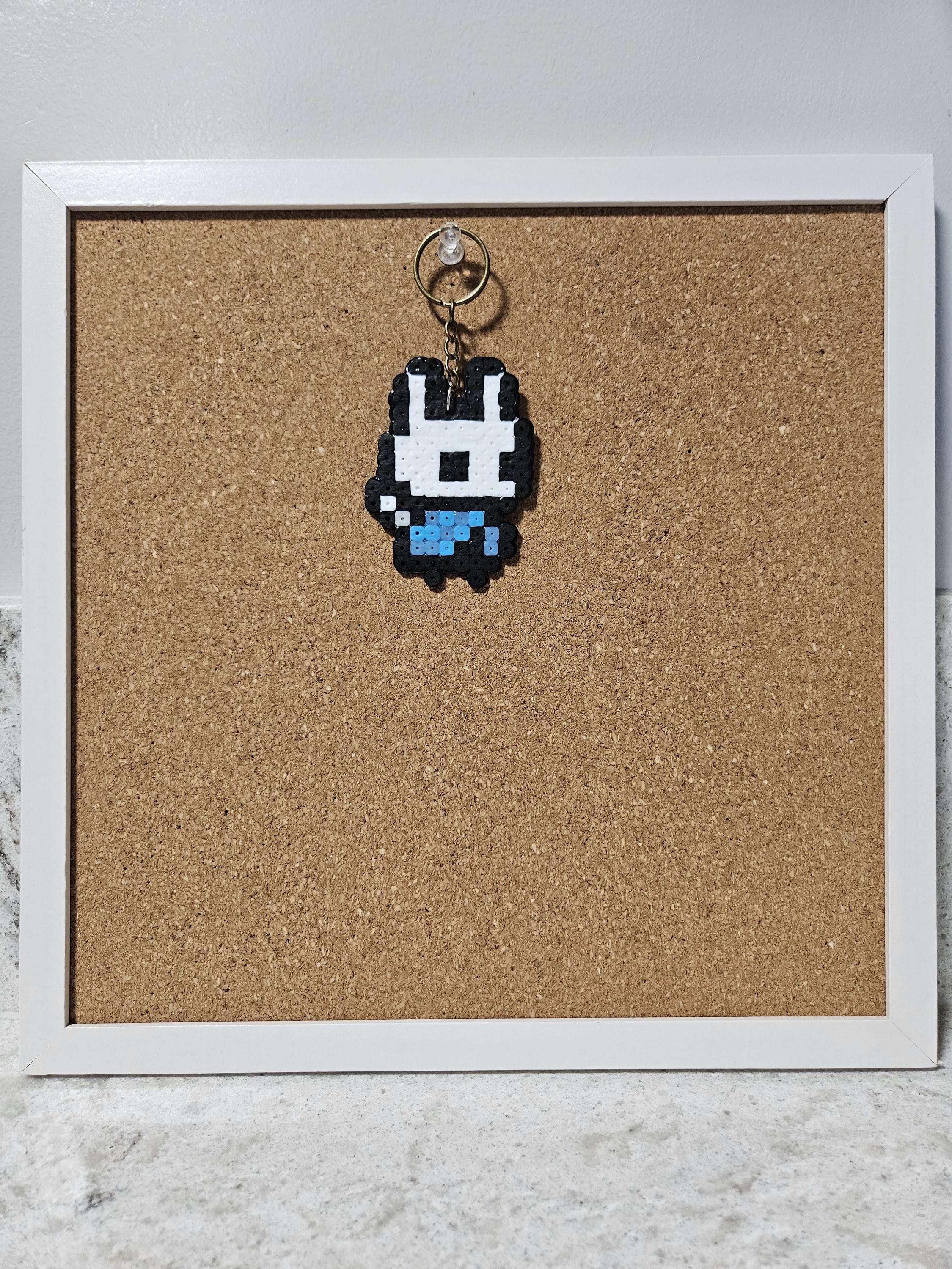 Knight & Hornet Perler Bead Bundle | Hollow Knight: Silksong Keychains ...
