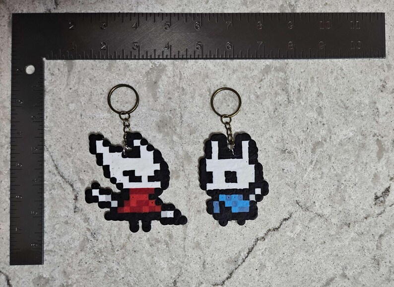 Knight & Hornet Perler Bead Bundle | Hollow Knight: Silksong Keychains ...