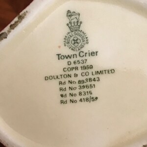 Royal Doulton D6537 Town Crier Small Character Jug - Etsy