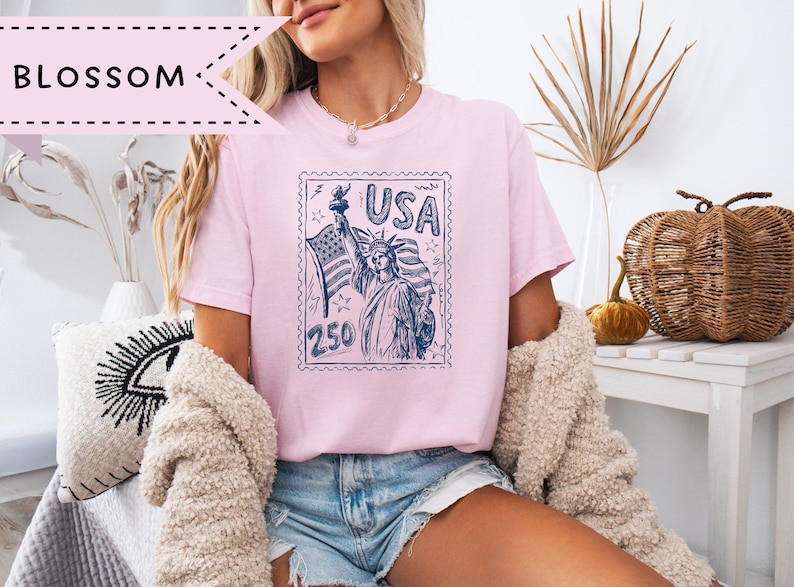 Statue of Liberty Stamp Graphic Tee, USA Freedom Summer Top, Comfort ...