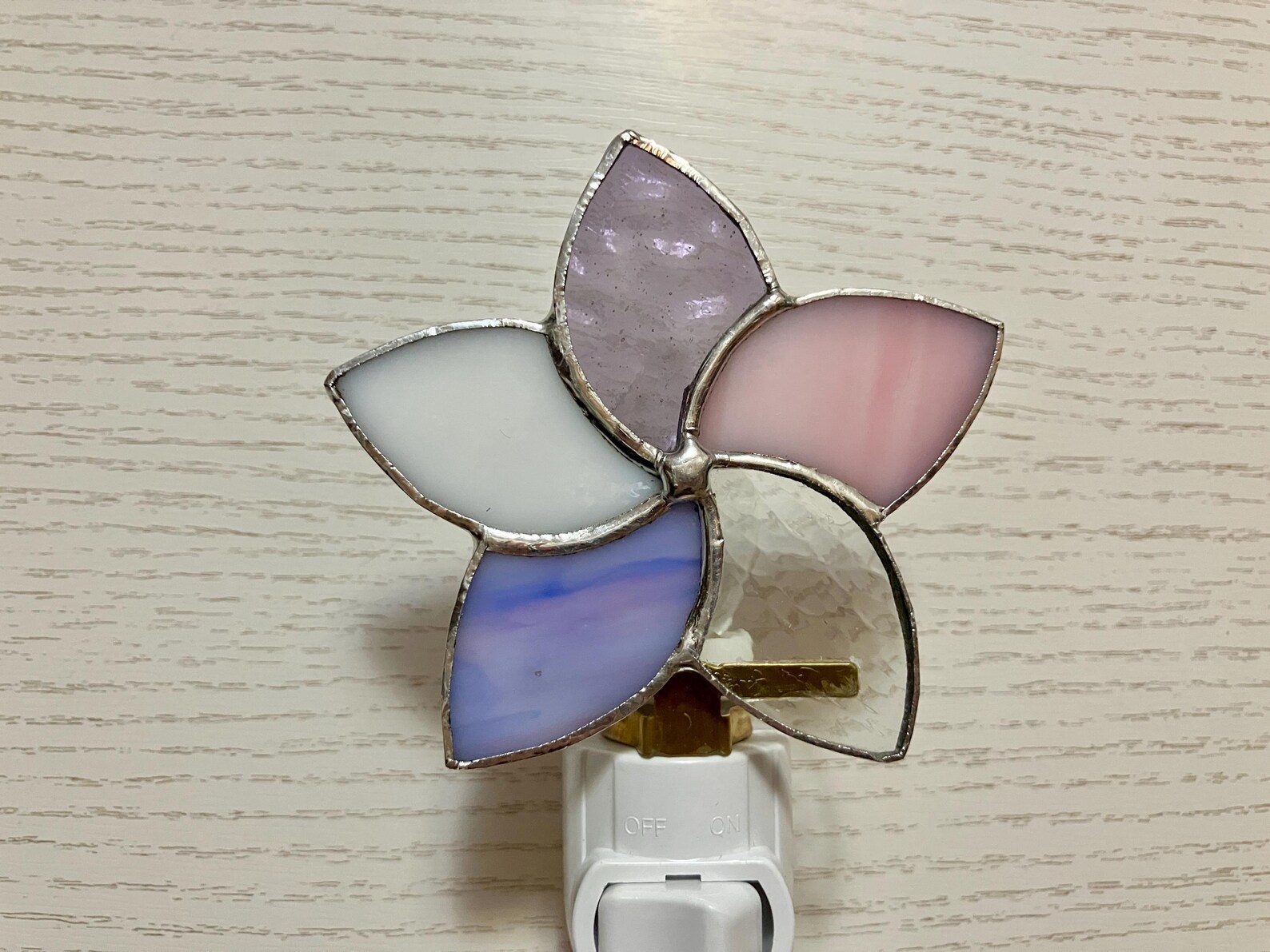 Pink and Purple Pinwheel Night Light, Stained Glass Flower - Etsy