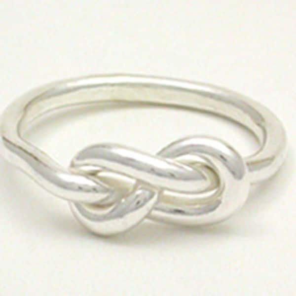 Figure 8 Knot Ring - Etsy