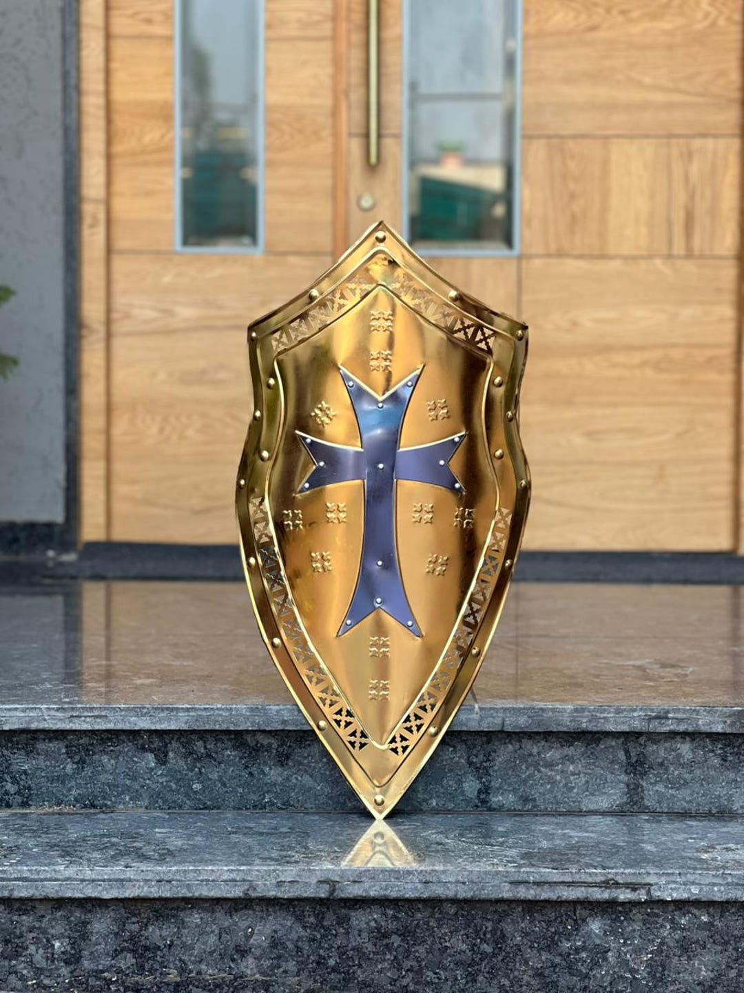 28 Inch Medieval Knight Shield Stainless Steel LARP Battle Armor ...