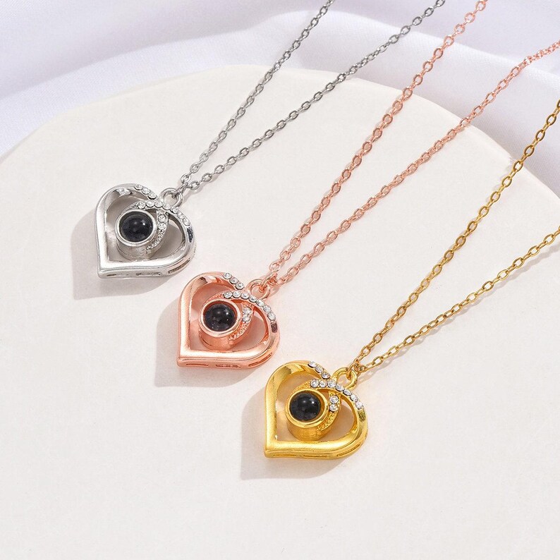 Heart Shape Photo Projection Necklace, Personalized Photo Necklace ...