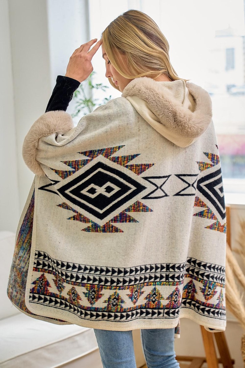 New Tribal Aztec Western PONCHO Wrap Faux Fur Stunning Gorgeous Hooded ...