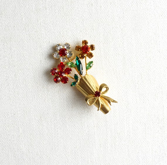Tussy mussy brooch store