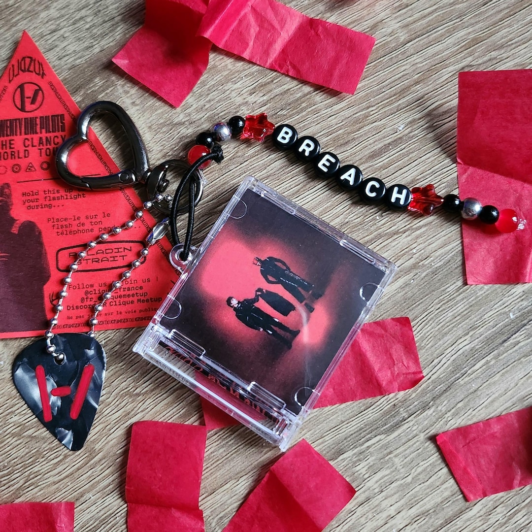 Twenty One Pilots Breach Keychain - Etsy