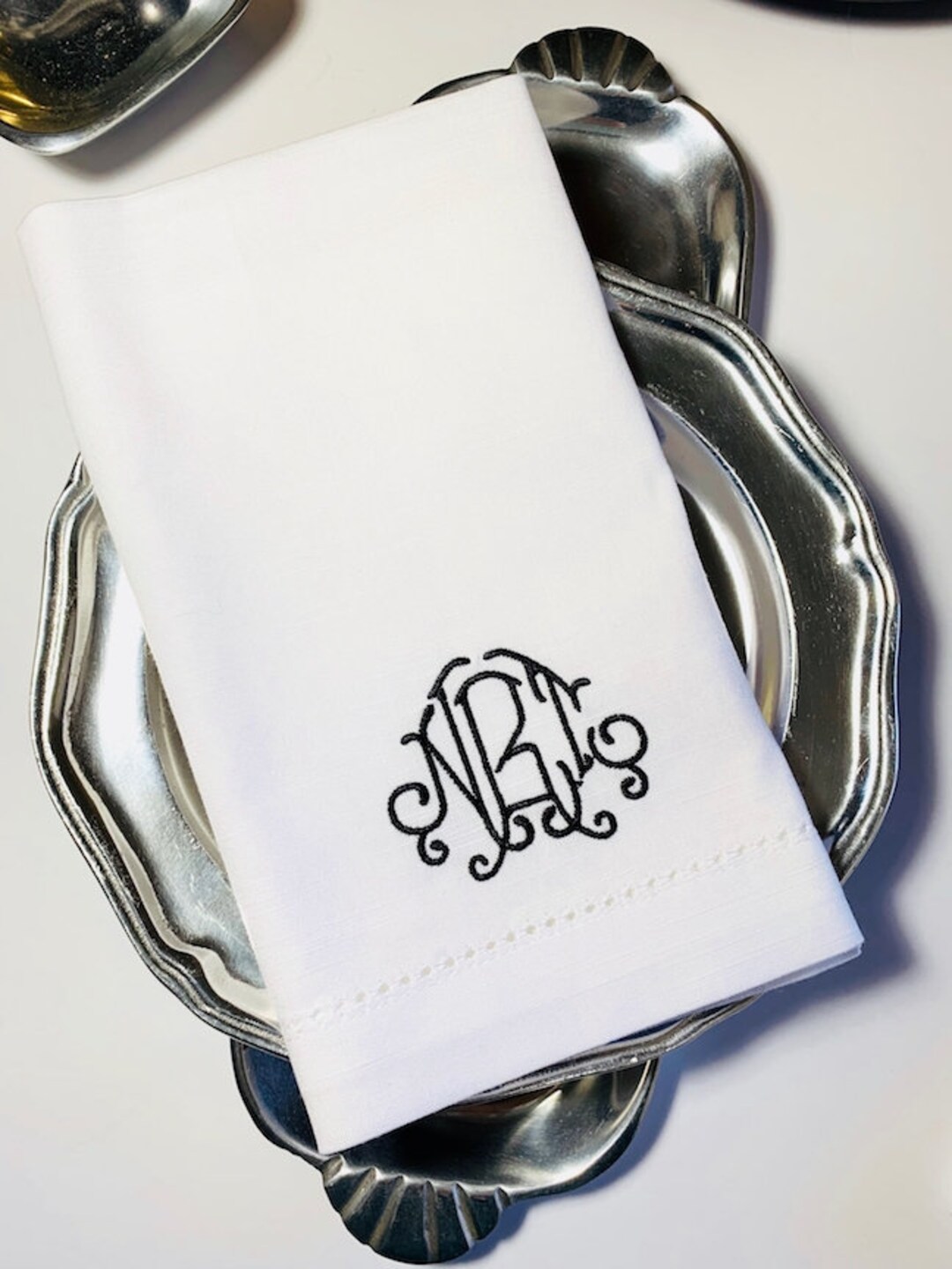Abigail Monogrammed Embroidered Cloth Dinner Napkins, Set of 4, 3 ...
