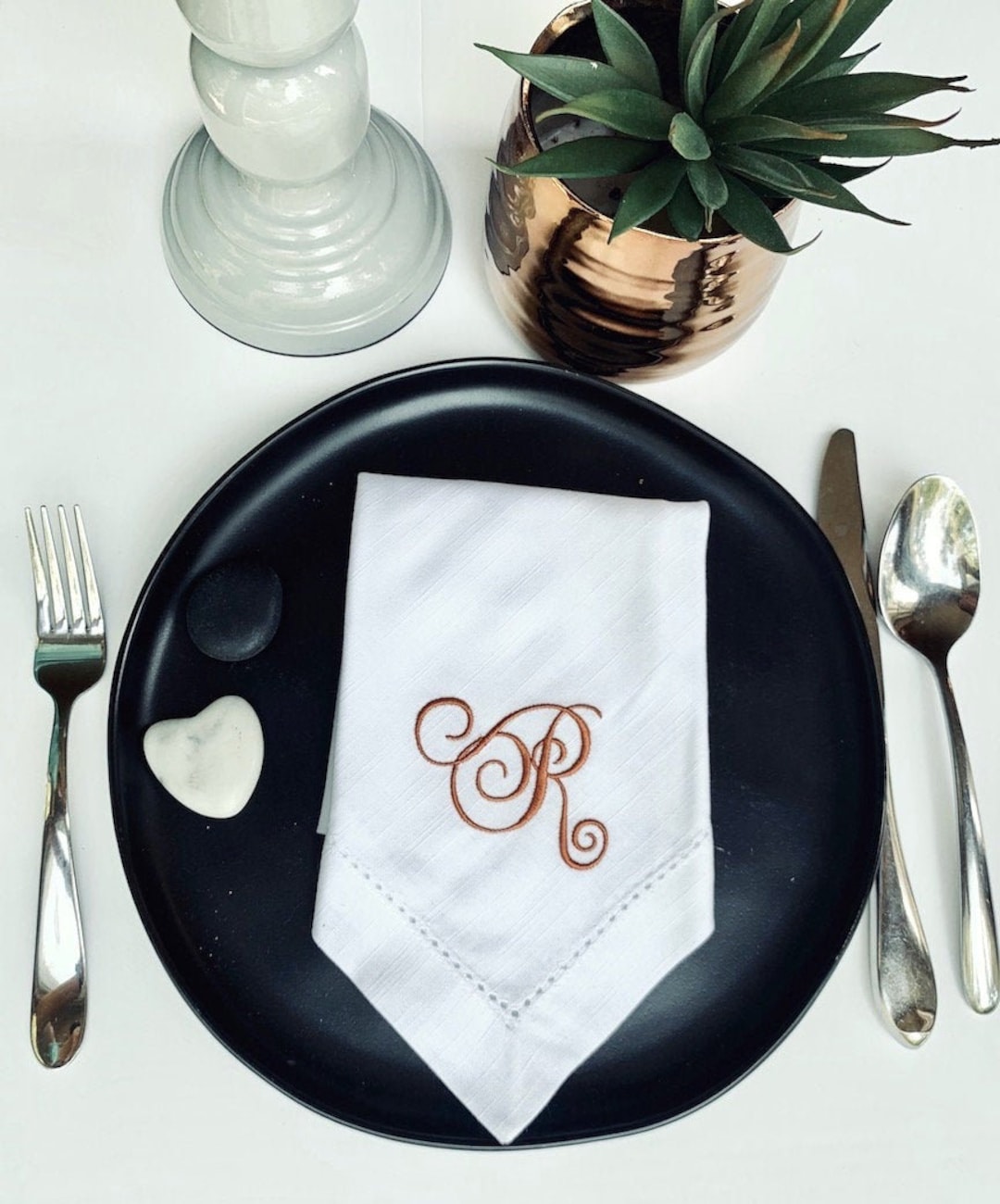 Wendy Monogrammed Cloth Napkins, Set of 4, Embroidered Cloth Napkins ...