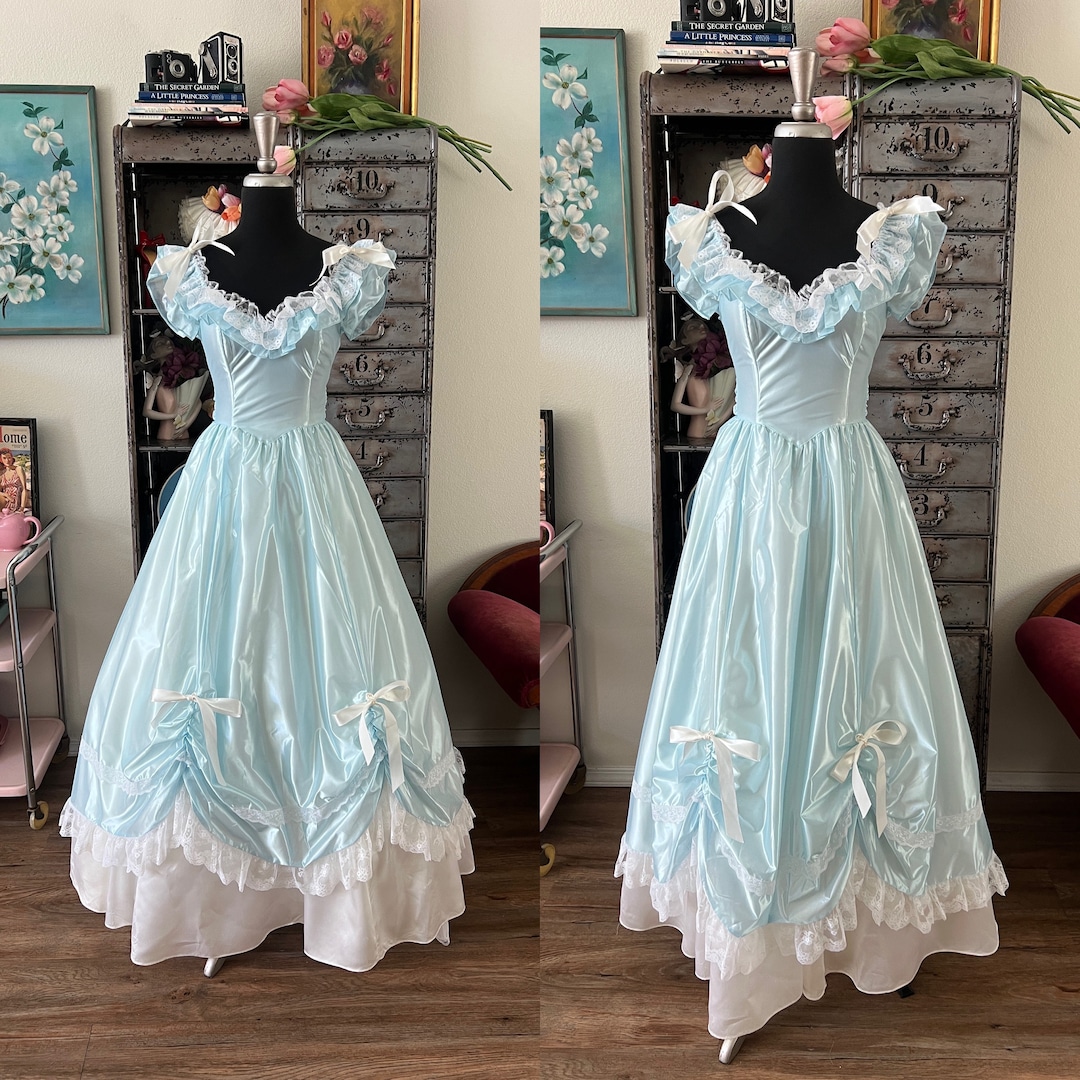 Vintage 1980's Gunne Sax Light Metallic Blue and White Tiered Lace ...