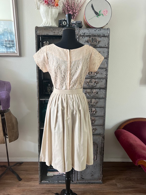 Vintage 1950's 60's Beige Dress with Lace Bodice Small - Gem