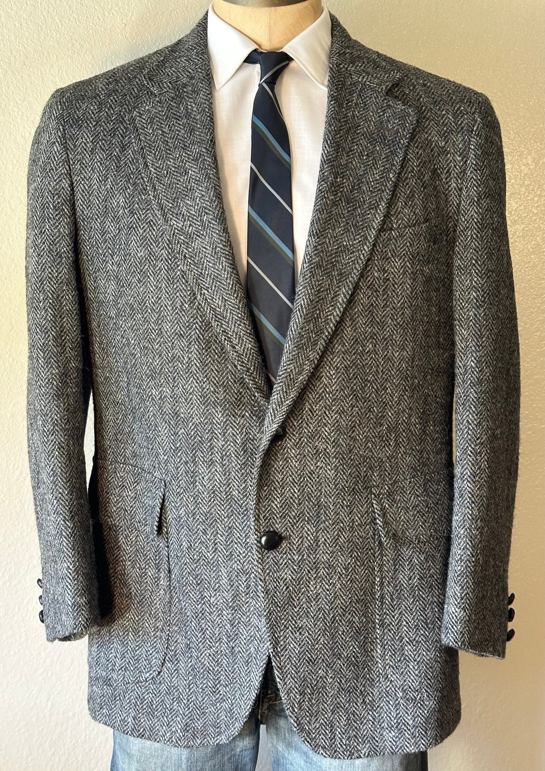 Vintage MENS Harris Tweed for Churchill & Co. Black and Gray Herringbone Wool Jacket, Sport Coat ...