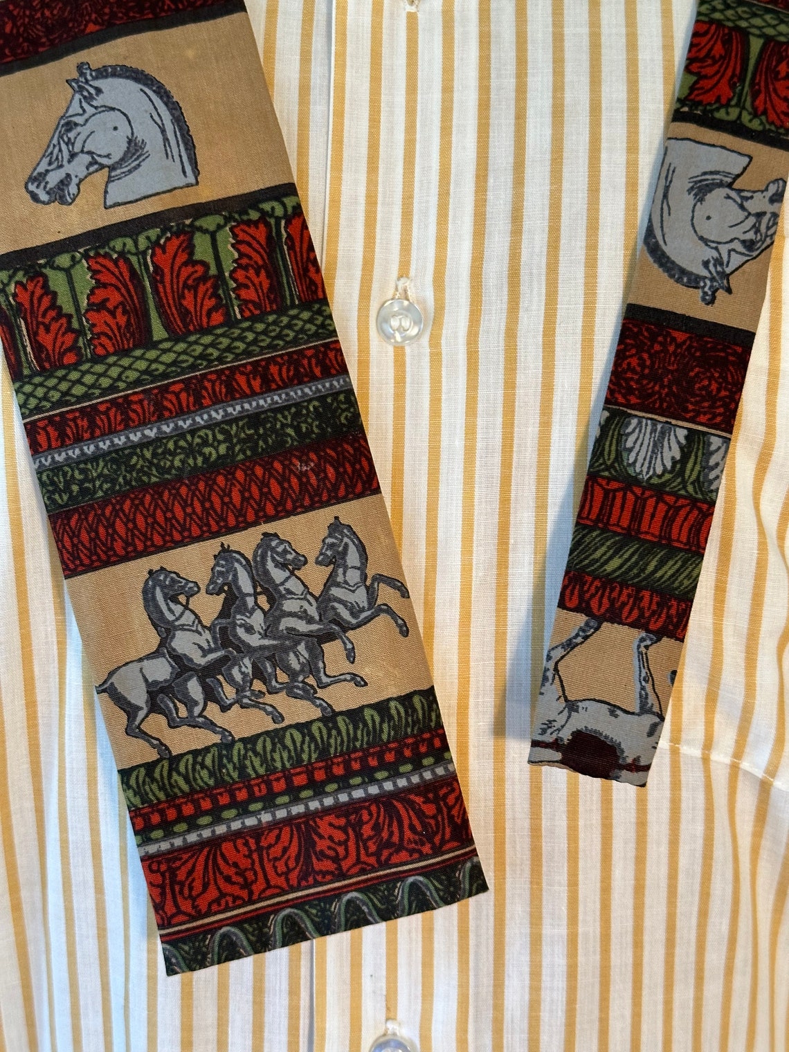 Vintage MENS Rooster Square End Tie With Horse Theme, Circa 1950s-60s ...