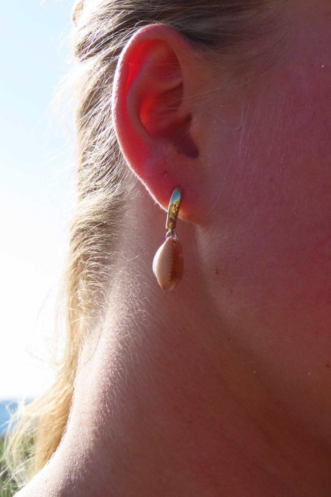 18k Gold Plated Mini Hoop Cowrie Shell Earing Set - Etsy