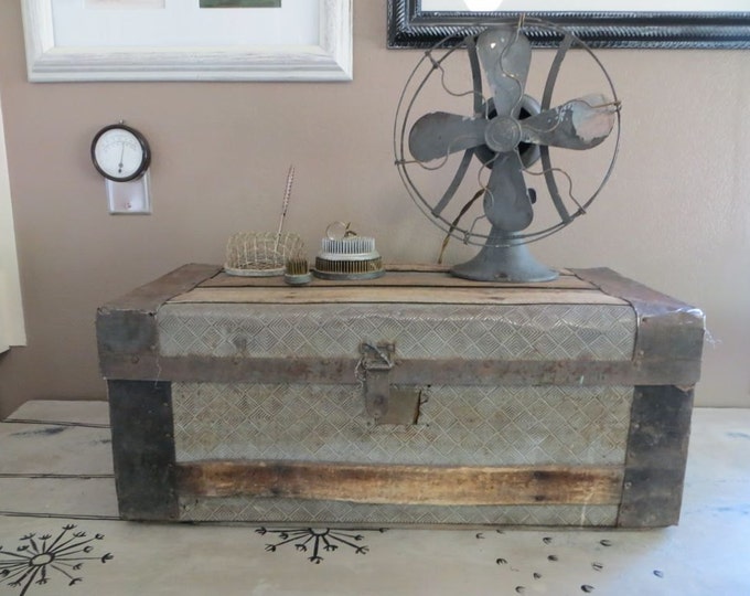 Trunk Vintage Trunk Rustic Trunk Steamer Trunk Travel Trunk - Etsy