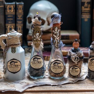 Eye of Newt Potion Witch Potion Bottle Halloween Decor - Etsy