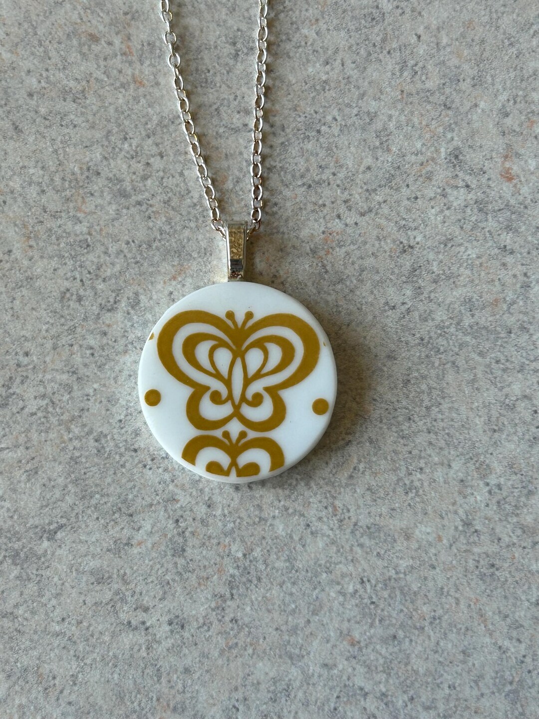Vintage Retro Corelle Butterfly Gold Pattern Oval Pendant Necklace - Etsy