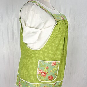 SHIPS FAST Scarlet & Sage Roses Pinafore Apron With No Ties, Relaxed ...