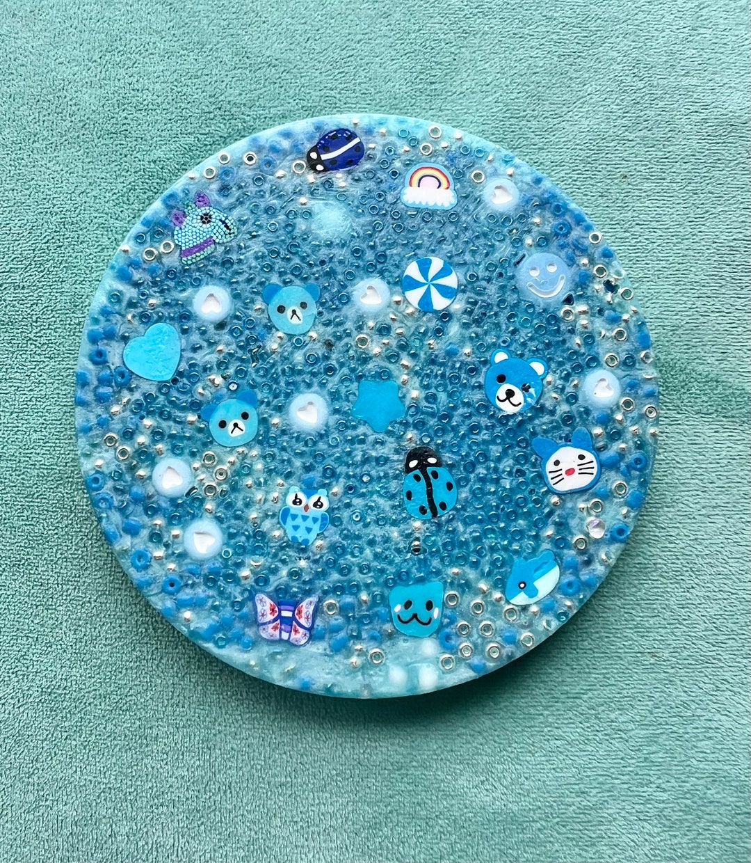 The Blues Large Circle Silicone Picking Pad for Skin Picking ...