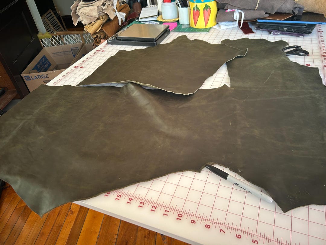 Evergreen Italian Leather Remnants | Medium-large Scraps, 1lb - Etsy