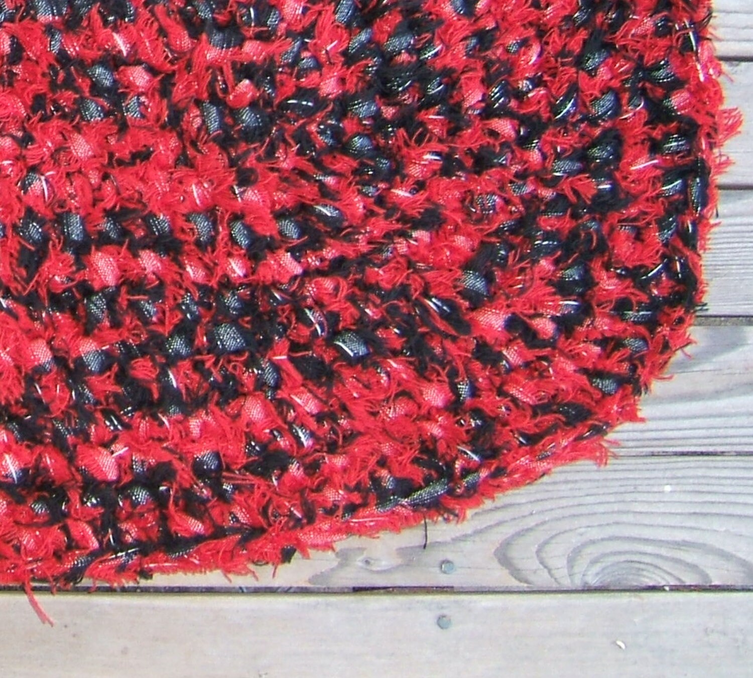 Red Black Wool Oval Rug Crocheted by Me Ready to Ship Upcycled Shaggy ...