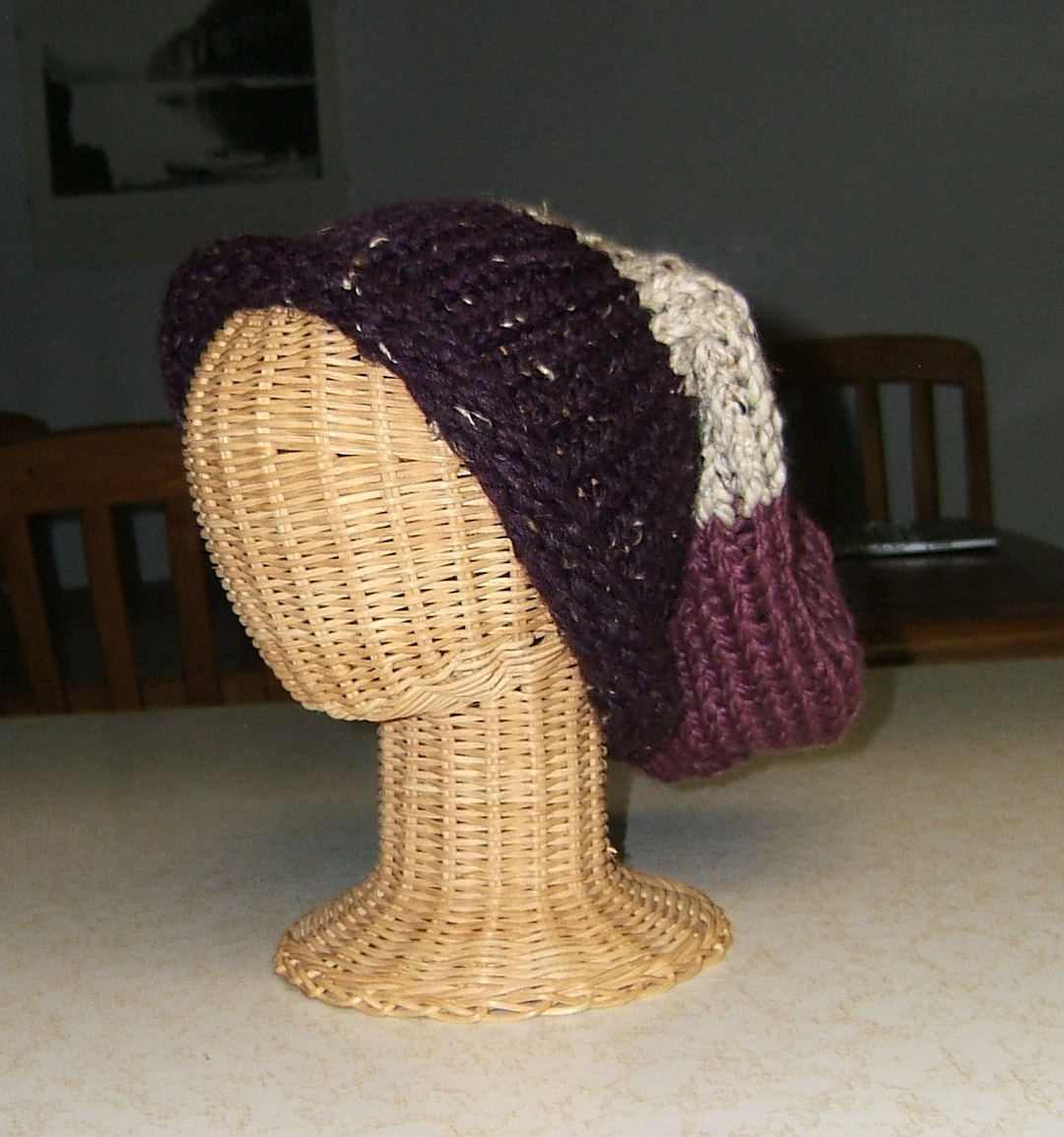 Gorro morado de arándano tejido a mano: gorro bohemio de acrílico ...
