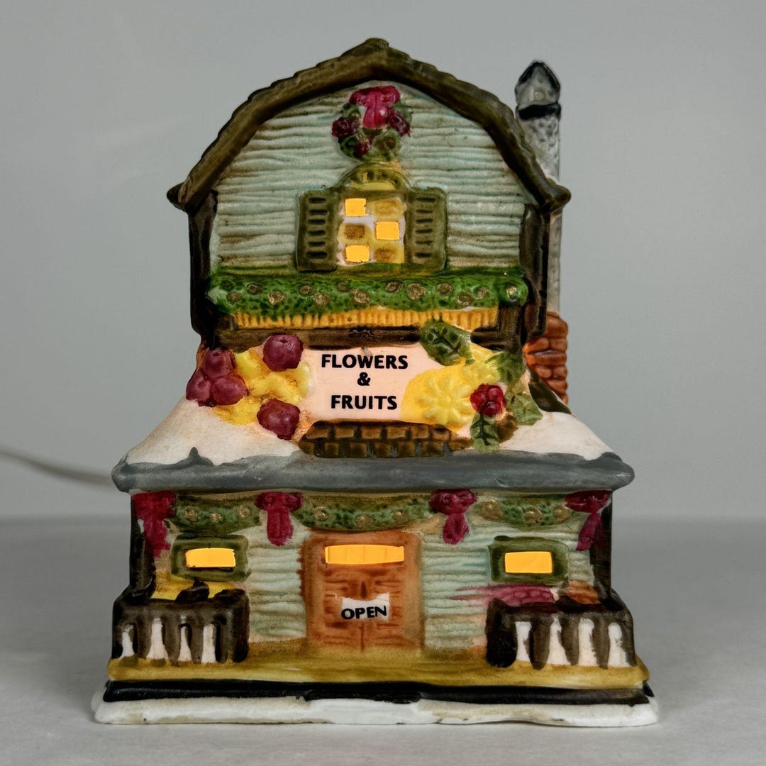 Vintage Lighted Christmas Village Store Flowers Fruits Ceramic Wreath ...