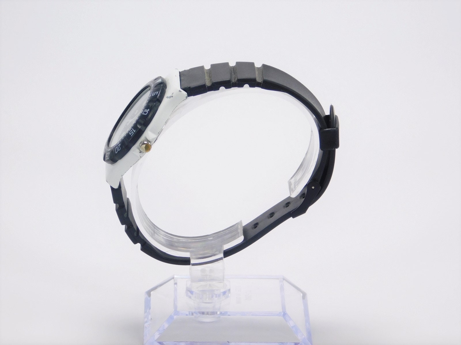 Solina Unisex Sports Watch Black & White Unisex 1990's - Etsy