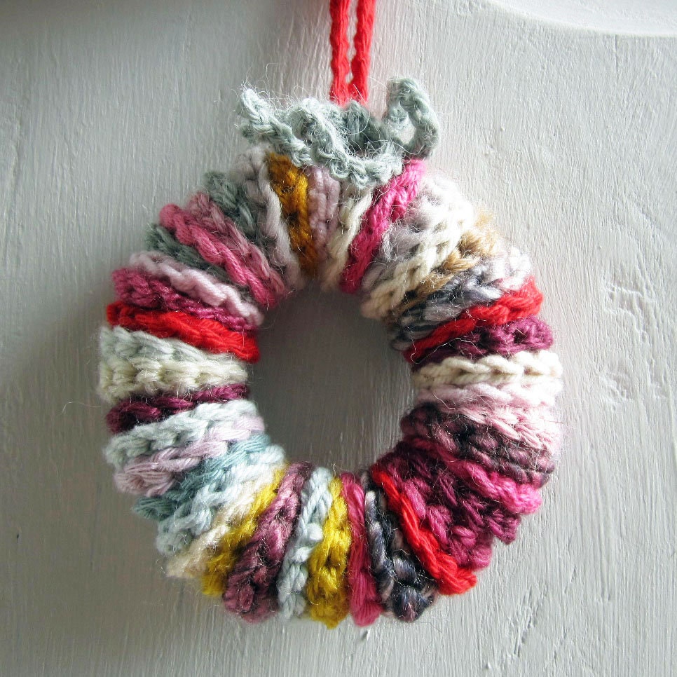 Crochet Pattern for a Crochet Christmas Ring | Etsy