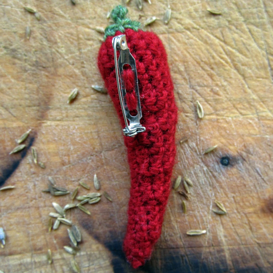 Crochet Pattern for a Silly Chilli Brooch - Etsy