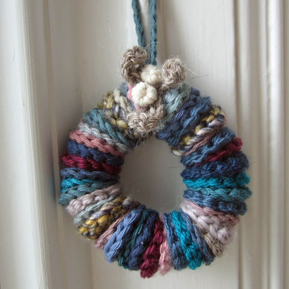 Crochet Pattern for a Crochet Christmas Ring | Etsy