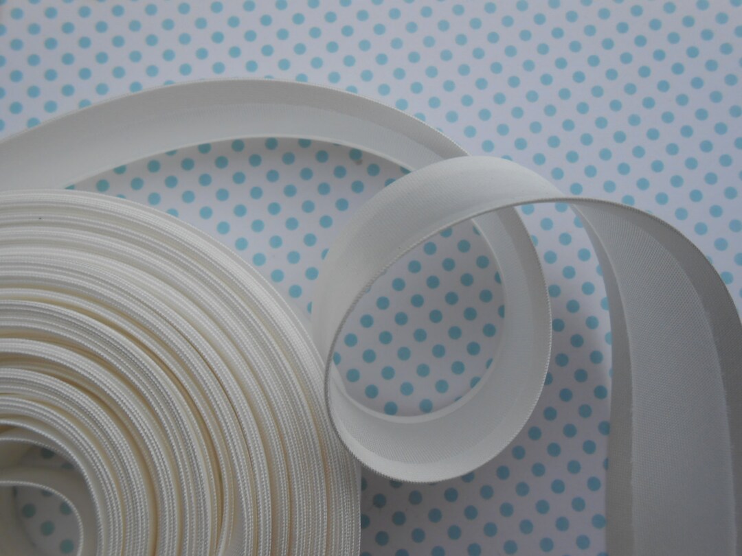 Satin Bias Tape Binding 5 Yds off White 1