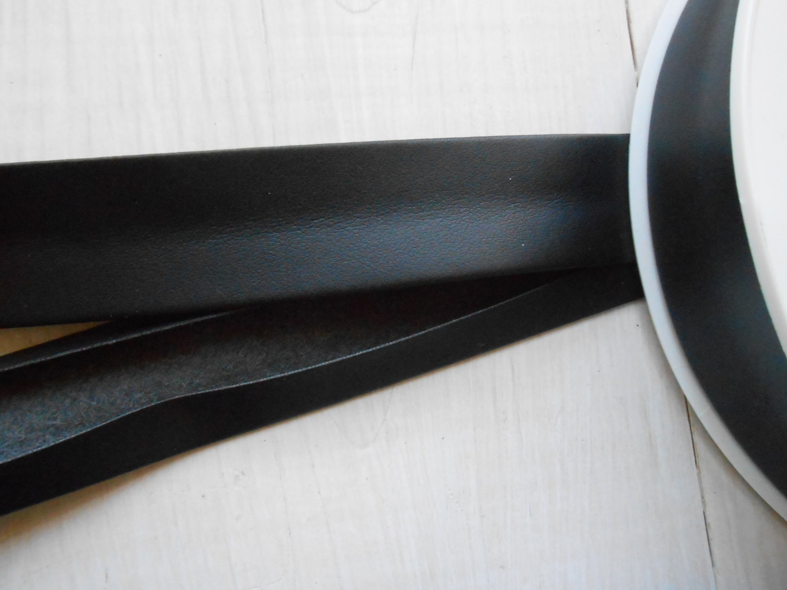 Vegan Leather Bias Tape Black Double Folded 1