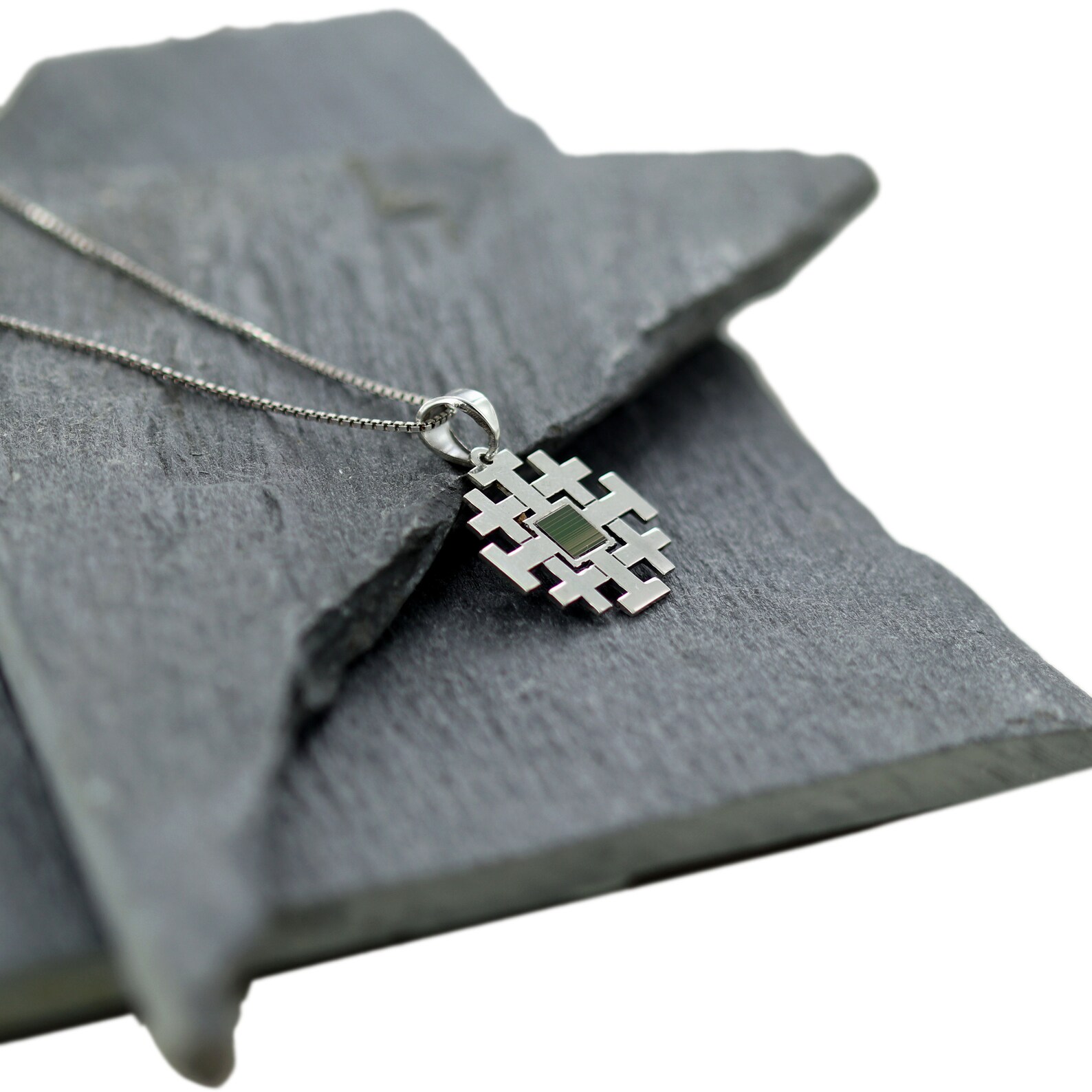 Jerusalem Cross Nano Bible NEW TESTAMENT Necklaces Jewelry - Etsy Israel