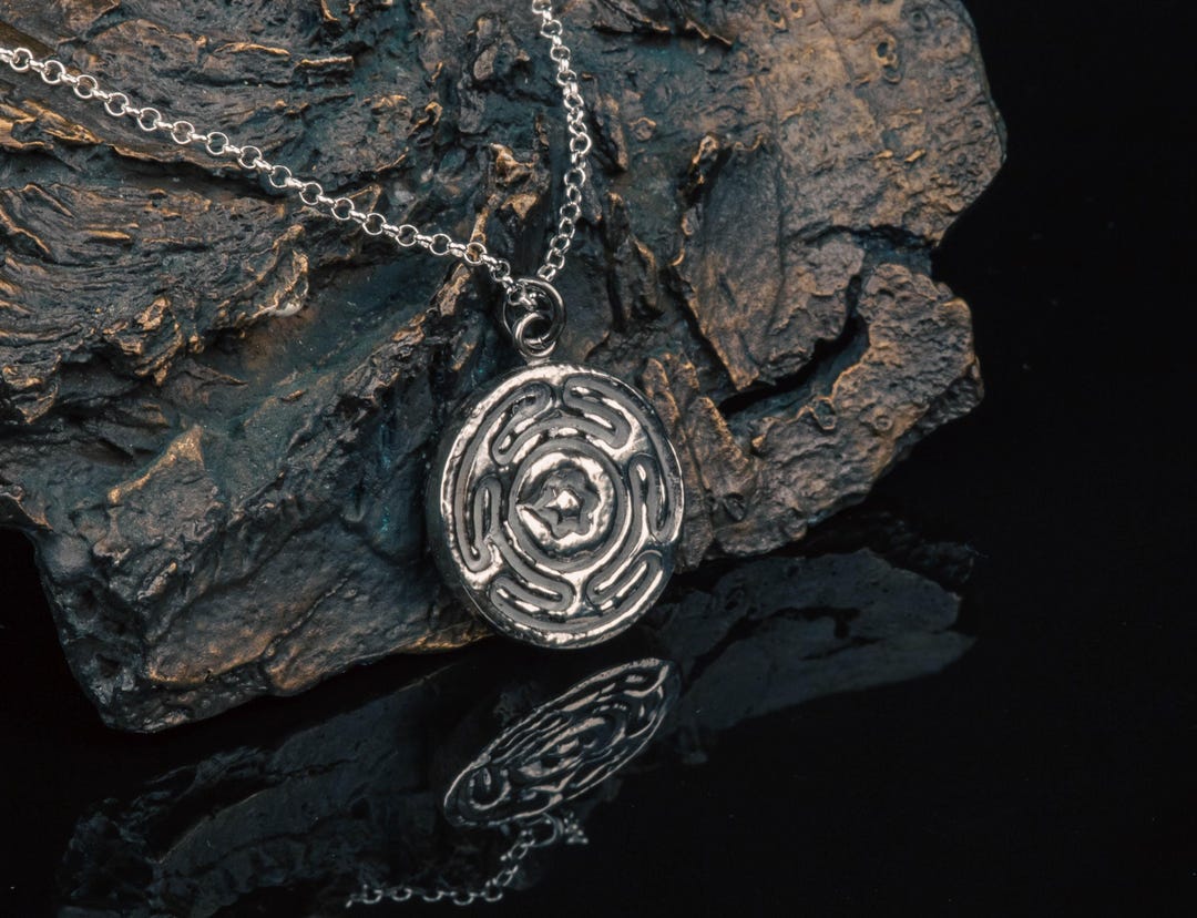 Sterling Silver Celtic Maze/labyrinth Pendant on 18/20 Inch Sterling ...